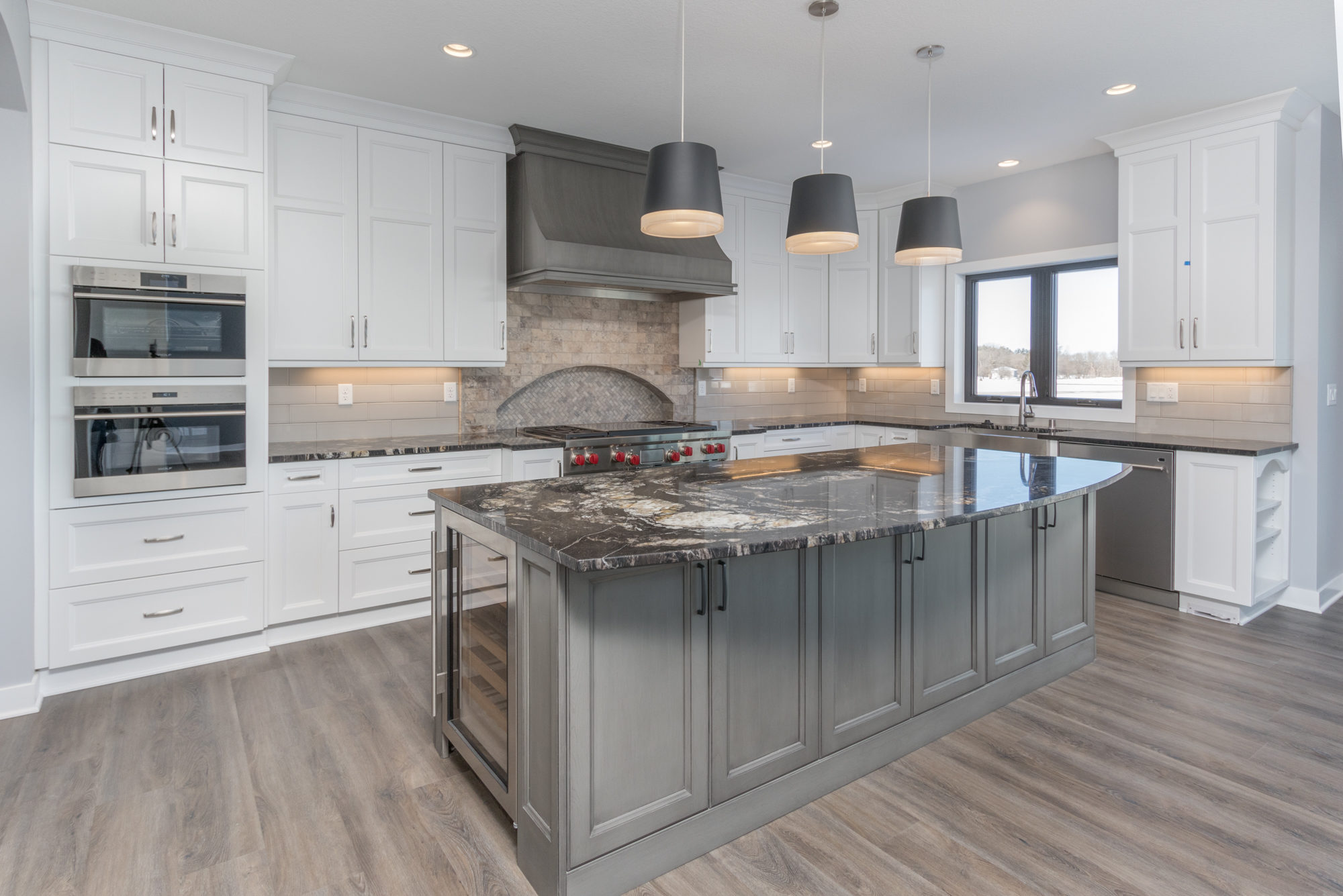 Want Grey Kitchen Cabinets? Here are 9 Modern Ideas. - decorcabinets.com