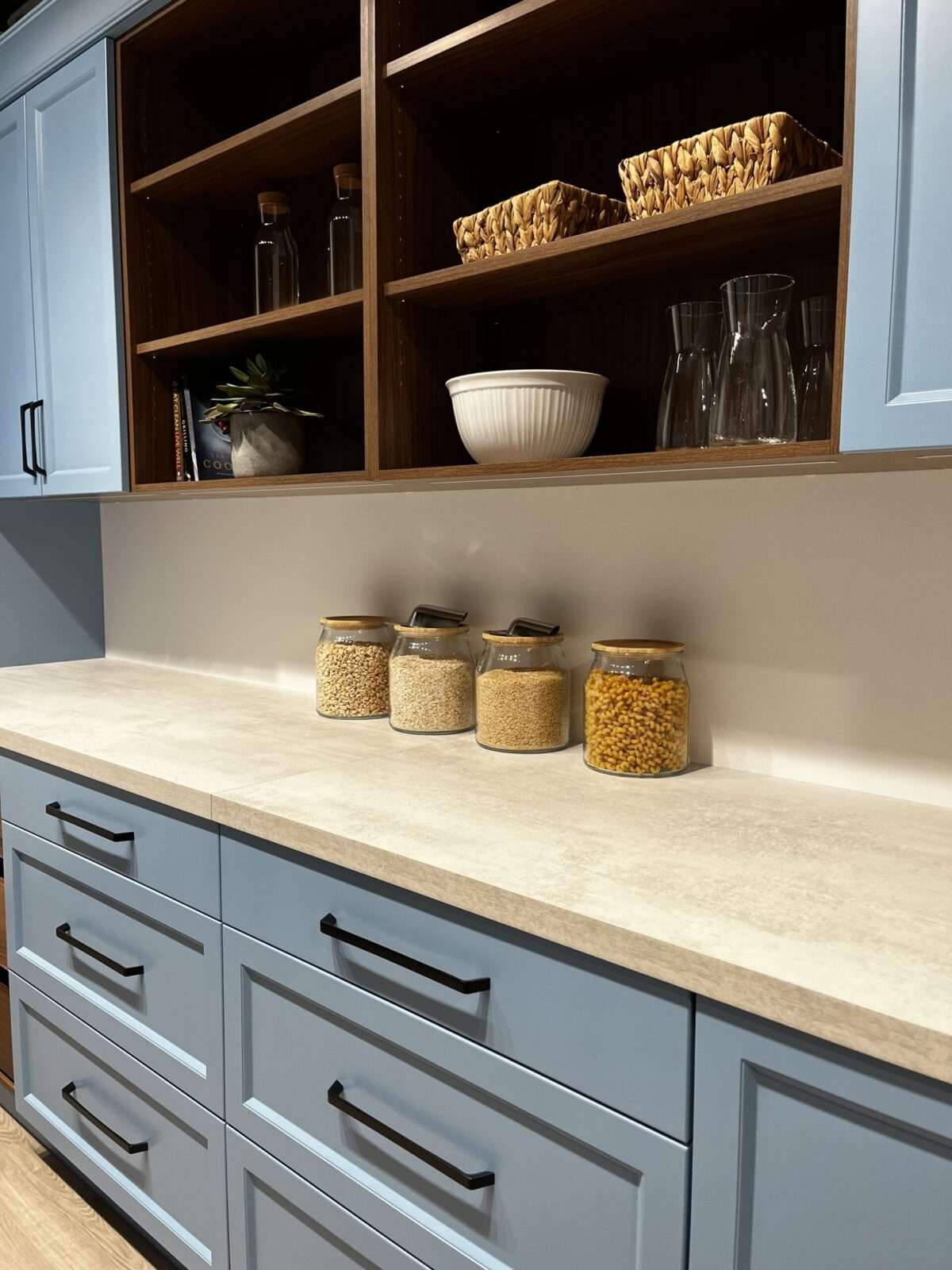 20 Blue-tiful Traditional Ideas for Blue Kitchen Cabinets ...