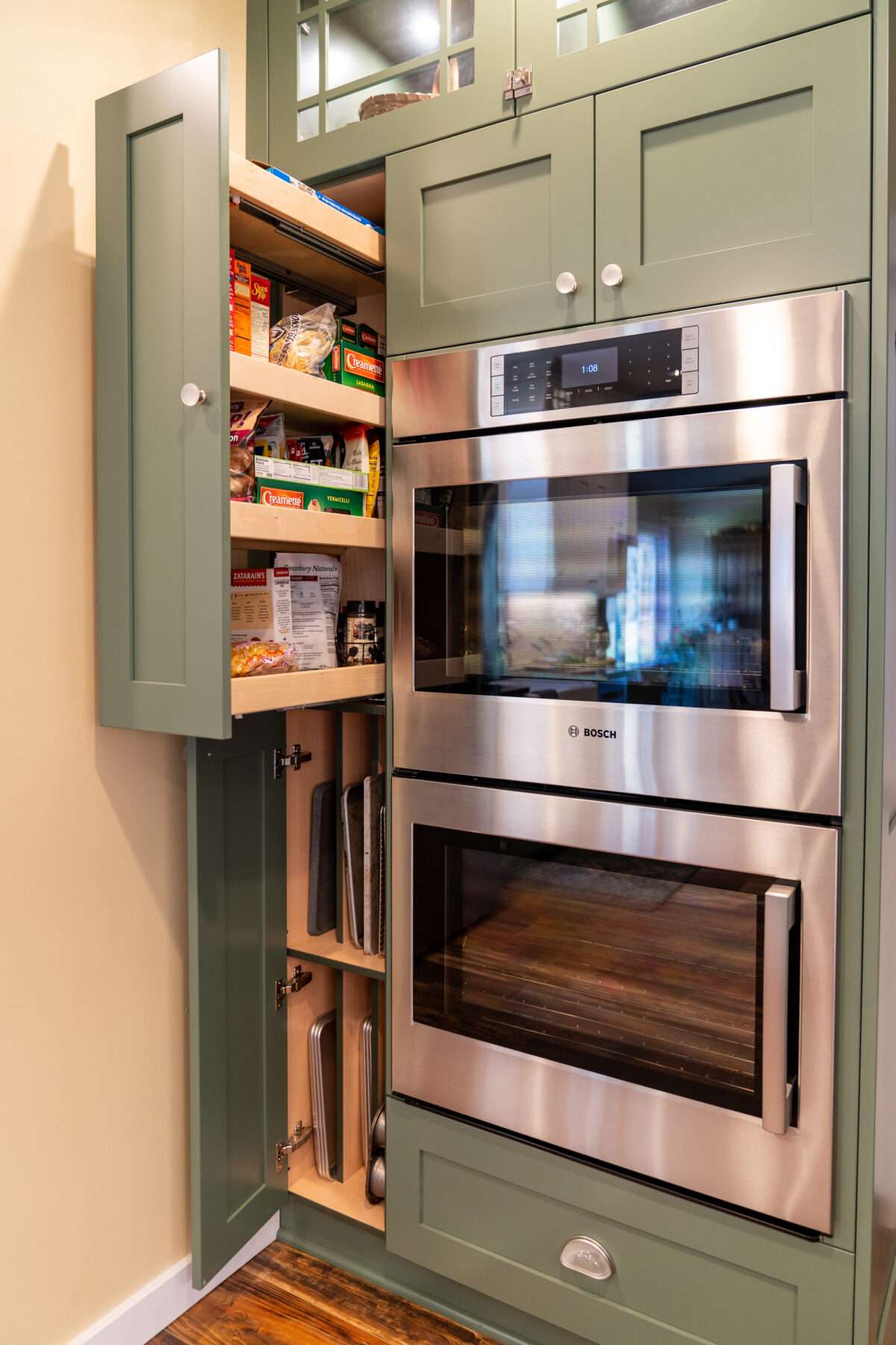 How to Make a Small Kitchen Look BIGGER and BETTER