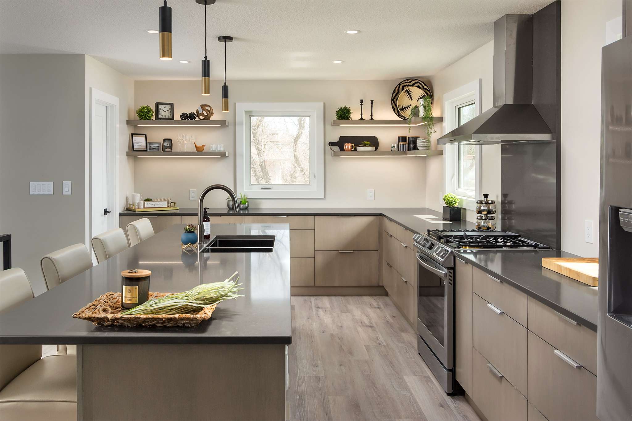 Why Quality Cabinets Matter for Your Kitchen - decorcabinets.com