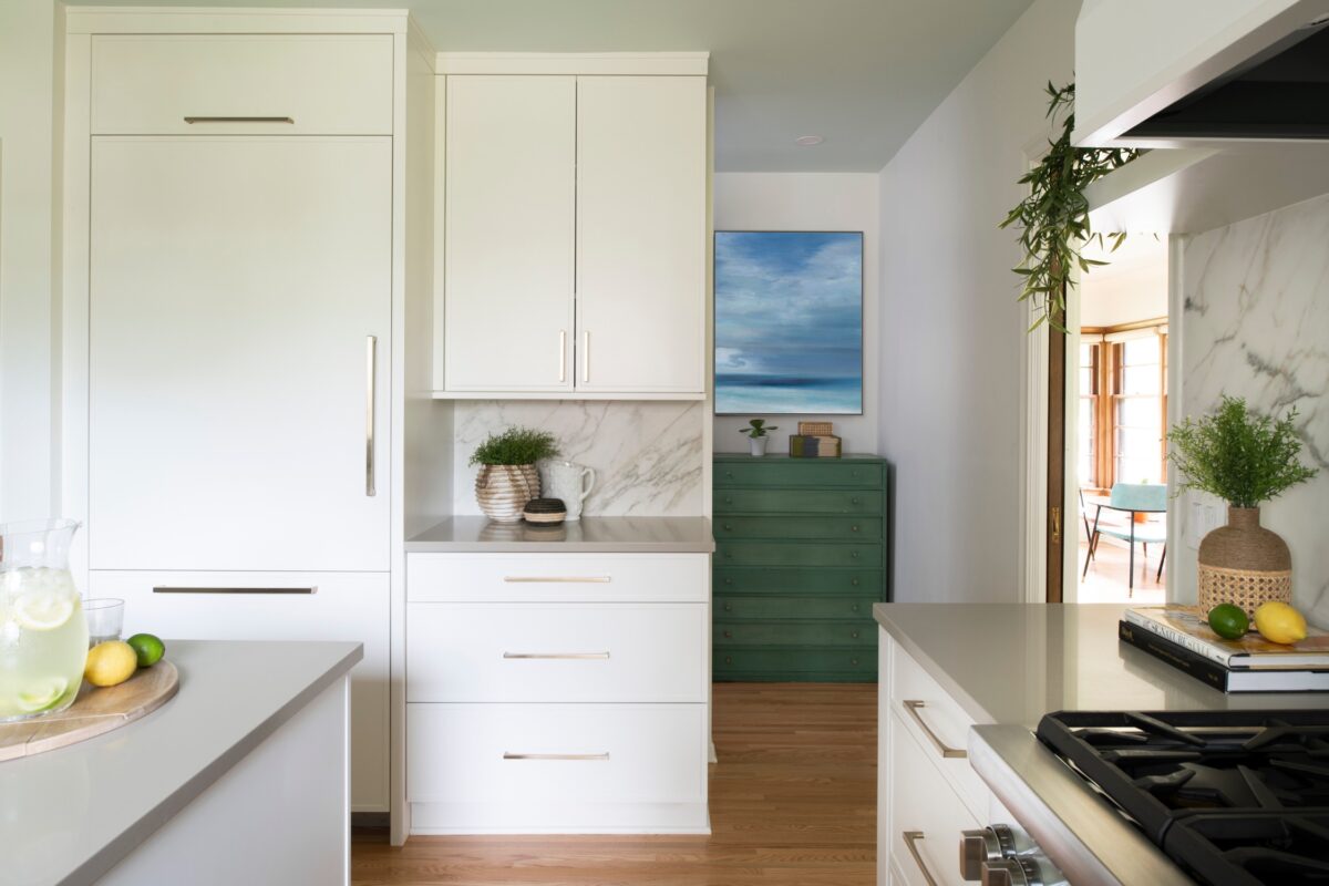 What is a Transitional Kitchen? Here’s Our Ultimate Style Guide