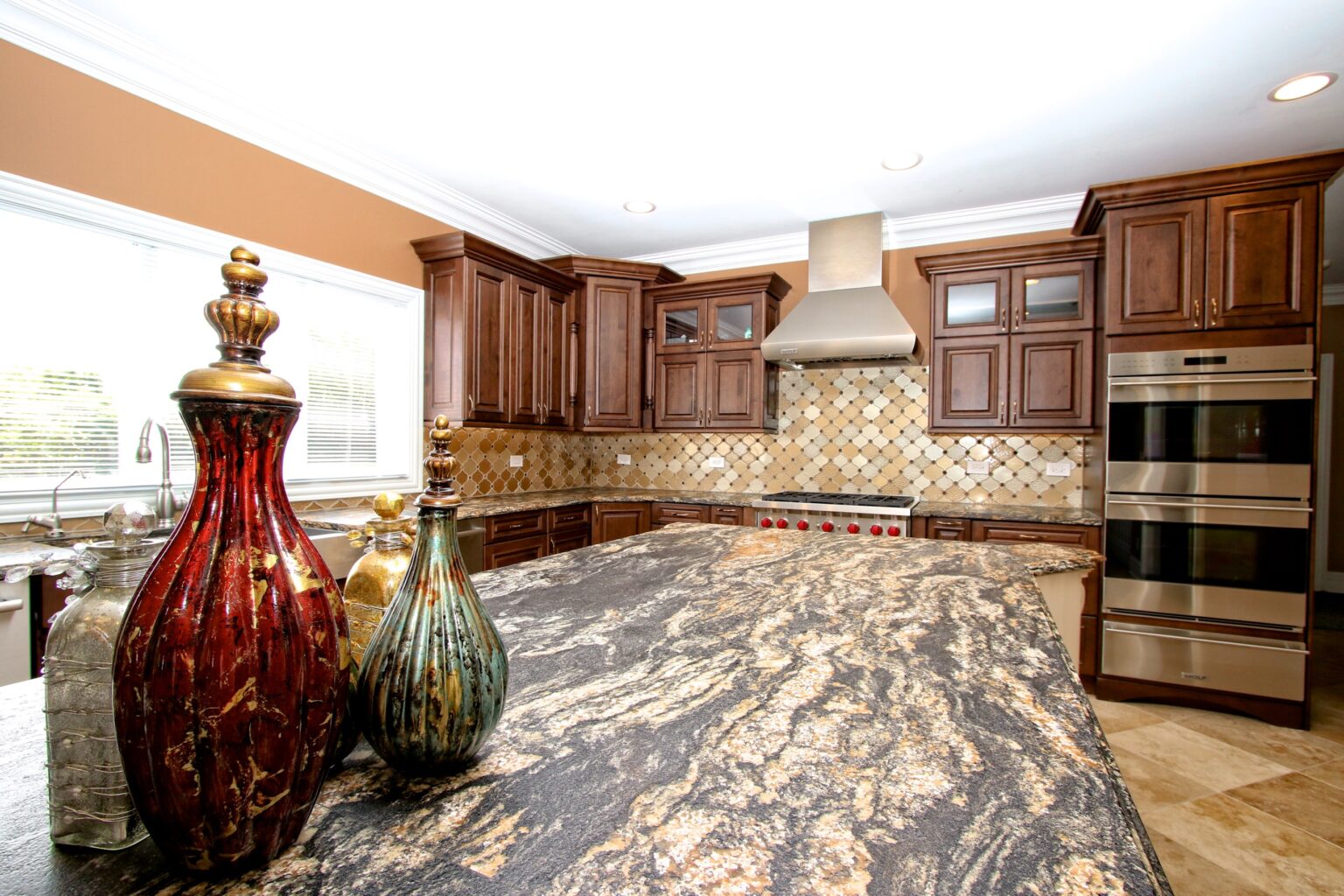 Mediterranean Kitchen Style: 17 Beautiful Ideas for a Warm Home