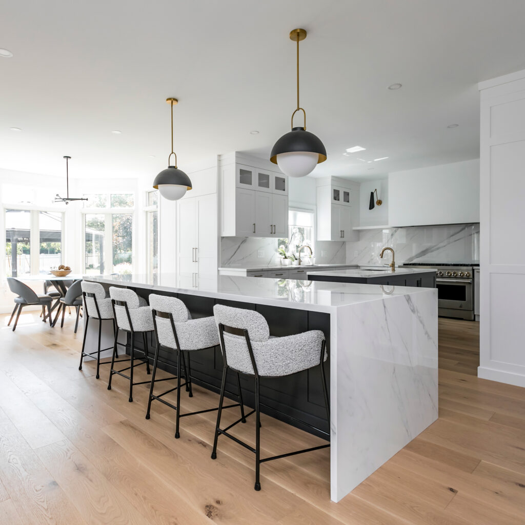 Classic meets Contemporary - decorcabinets.com