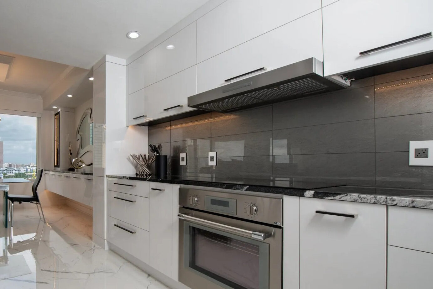 Why Lift Up Kitchen Cabinets are Perfect for Modern Homes