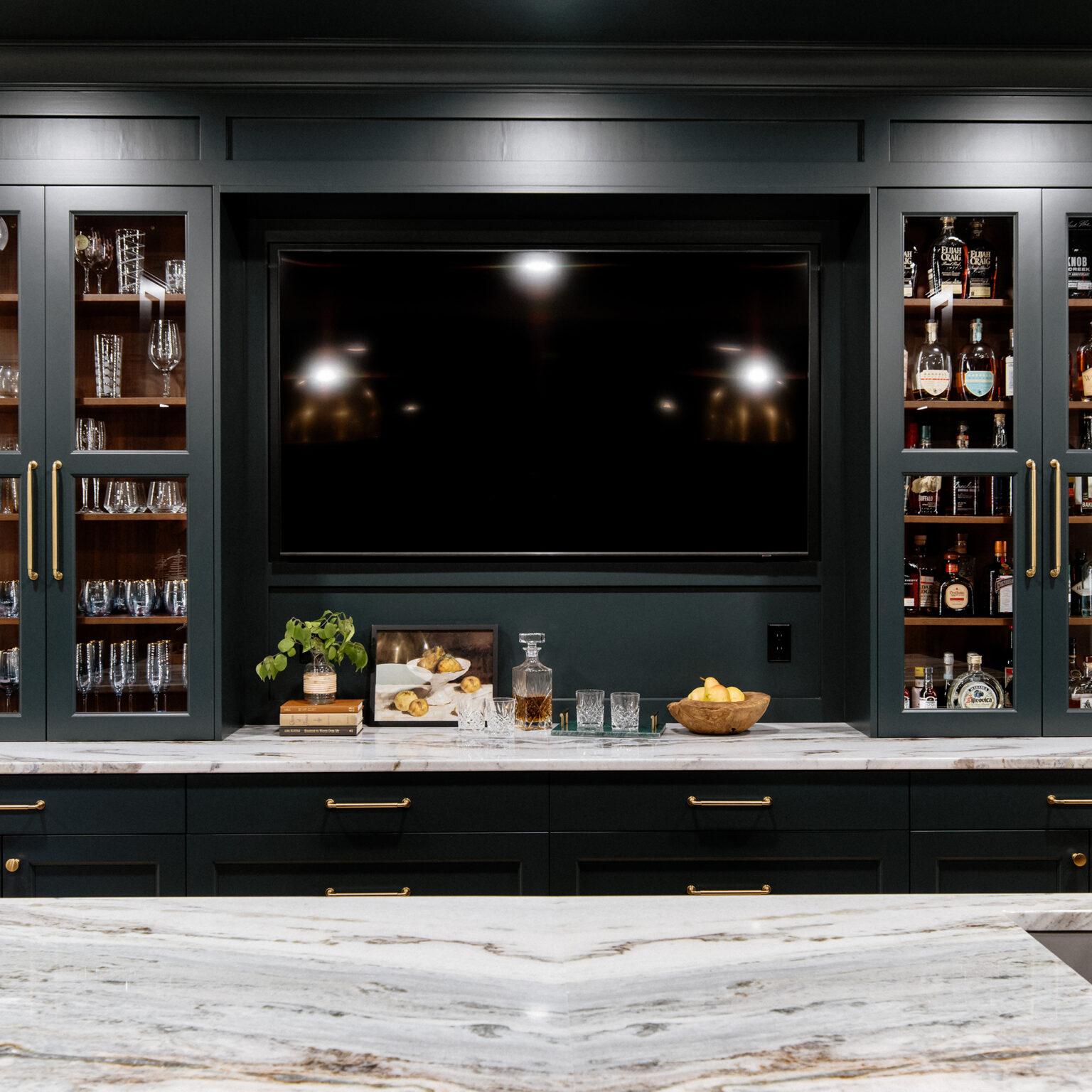 Classic Grand Bar - decorcabinets.com
