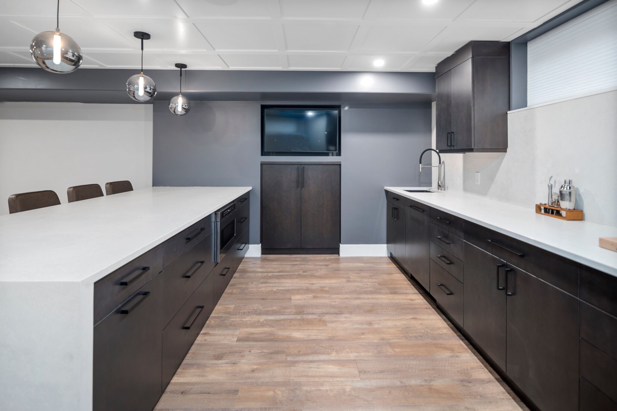 Counter Height vs Bar Height & How to Choose for Your Cabinets